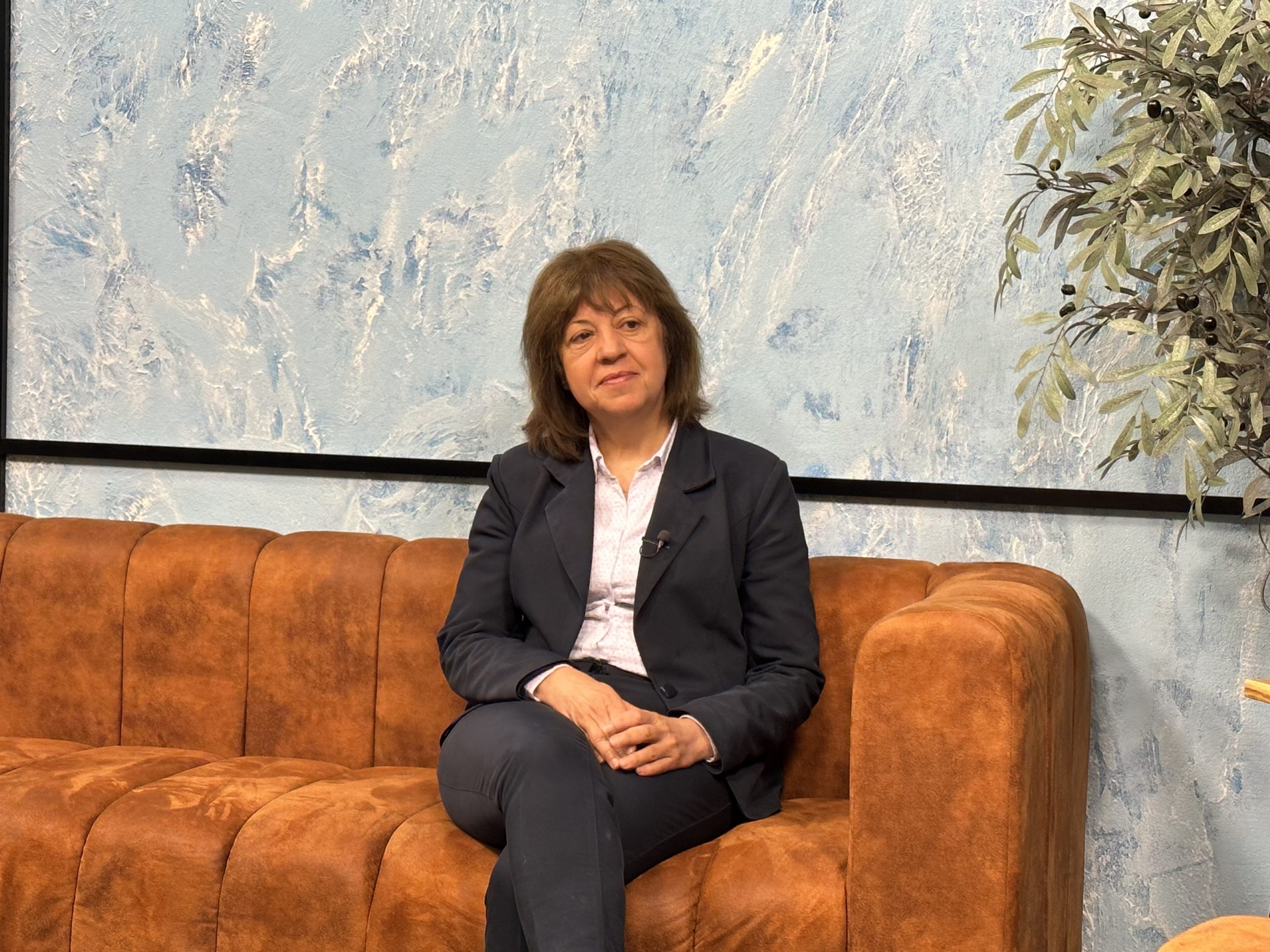 Елена Нонева е водач на листата на коалиция „Неутрална България“